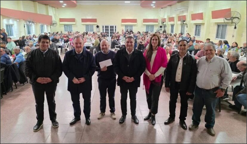 El senador Michlig participó de las fiestas patronales en Colonia Bossi ...